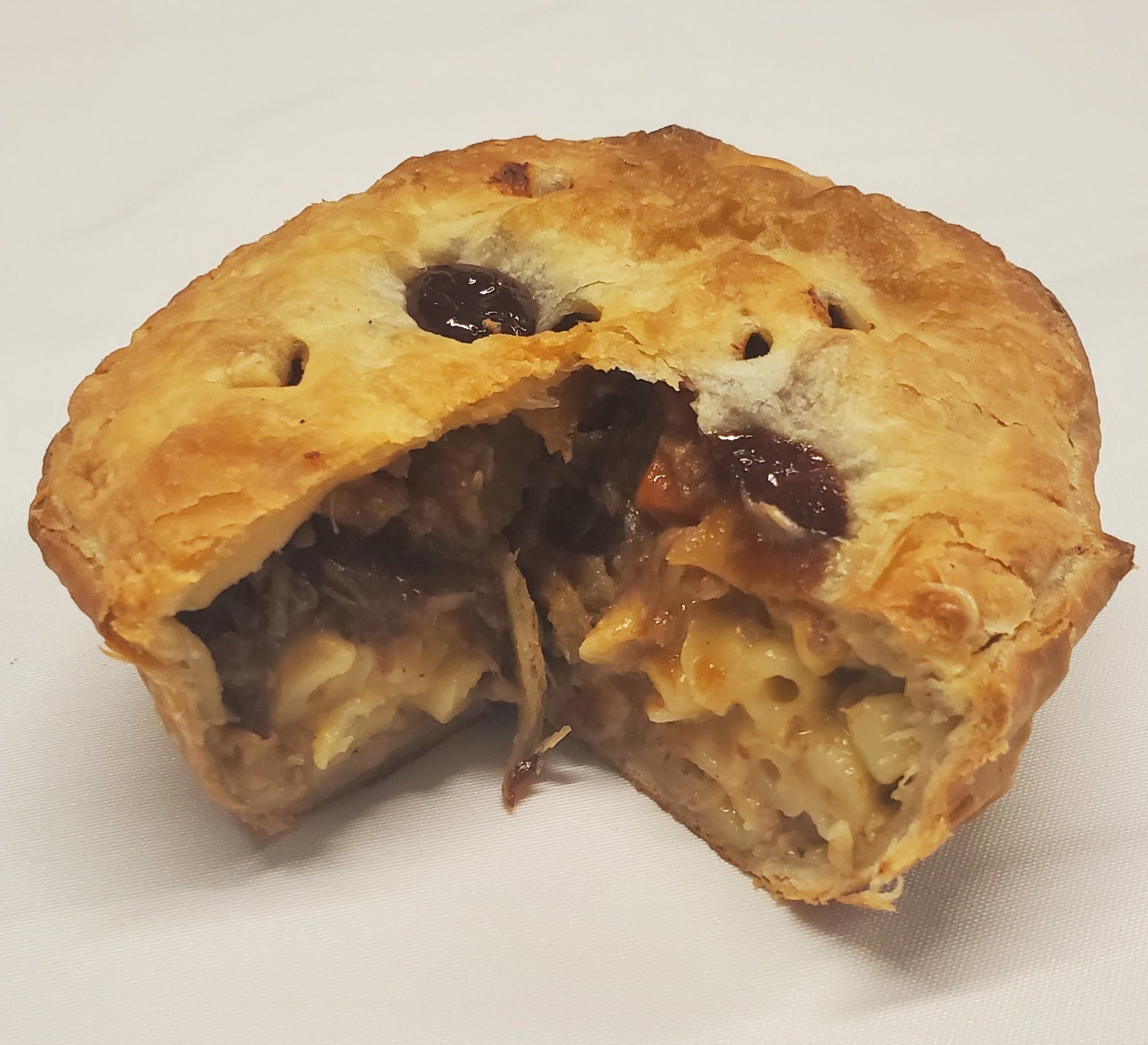 Mac & Cheese Pie | Aussie Pie Guy (aussiepieguy.com)